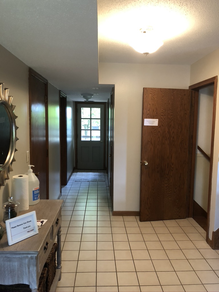 Split Level Entryway Transformation - Sima Spaces